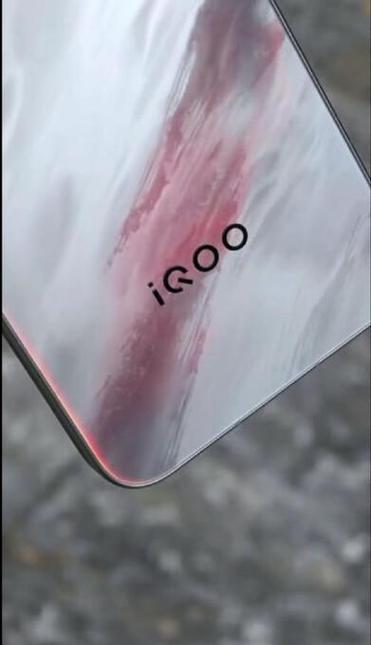 屏幕泛红截图