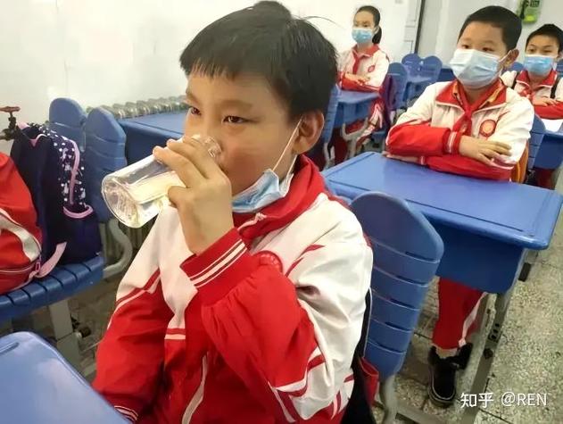 上课喝水犯法吗图标
