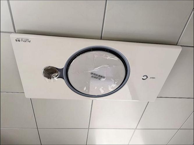 奥普浴霸如何拆卸清理