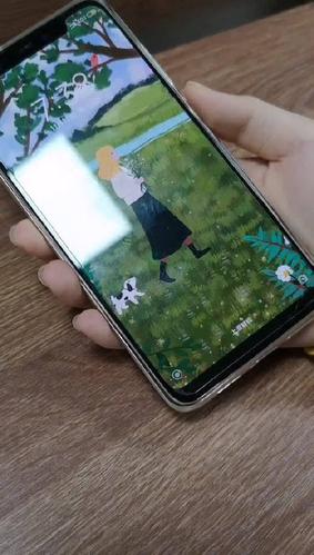 为什么小米8屏幕会闪图标
