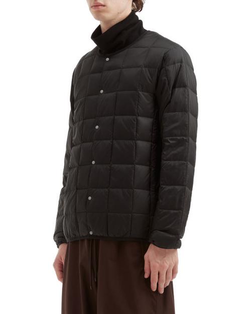 方格logo的羽绒服品牌图标