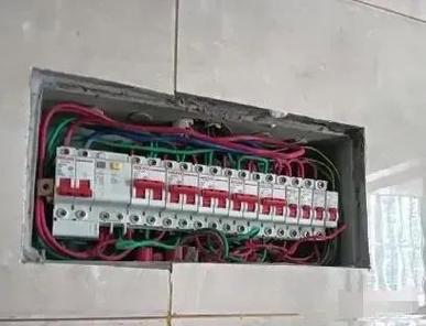 电表箱空开跳闸的原因图标