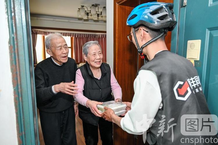 怎么叫外卖送餐上门缩略图