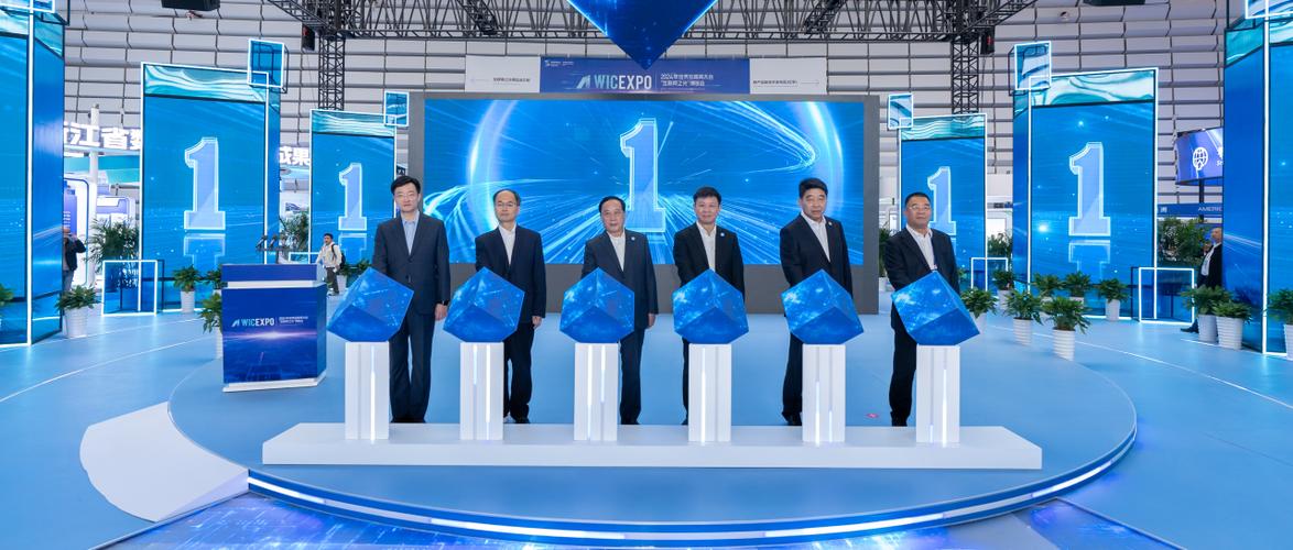 电脑开机后键盘鼠标都不亮图标