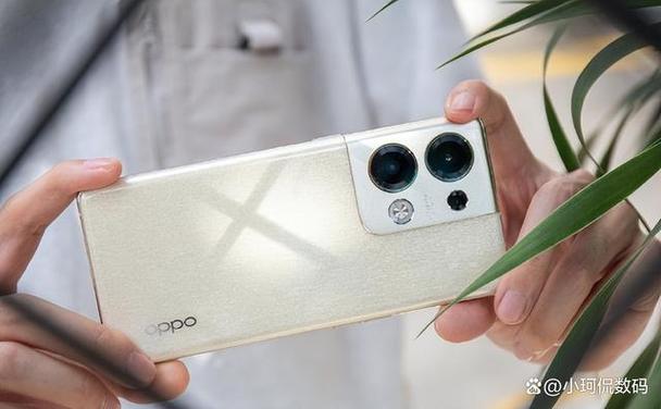 opporeno9顶部摄像头图标