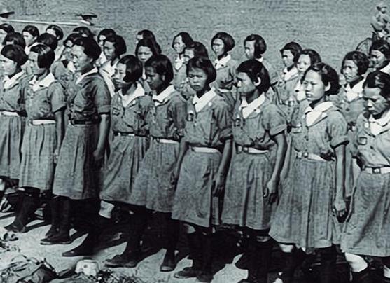 女兵俘虏回国结局图标