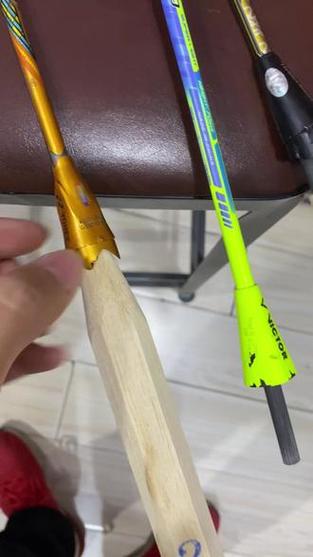 更换羽毛球拍手柄视频图标