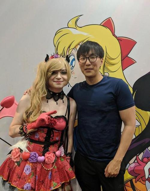 男装大佬女装大佬图标