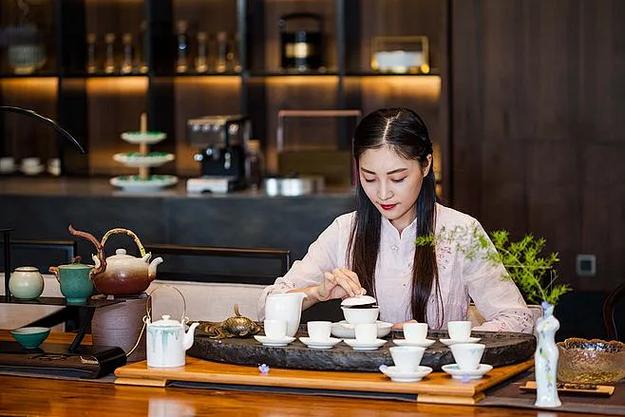 茶楼服务员上一休一4千图标