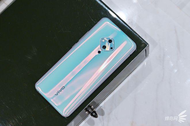 vivo菱形摄像头手机是什么型号