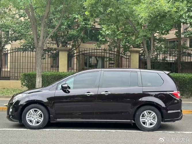 马自达8商务车7座价格图标