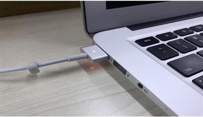 macbookpro黑屏不能唤醒图标