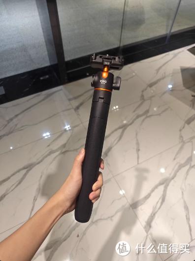 蓝牙自拍杆充电说明图标