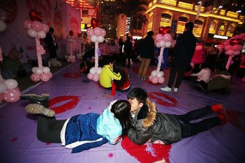 闺蜜和基友哪个关系亲密截图