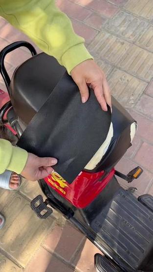 电动车座套坏了怎么修