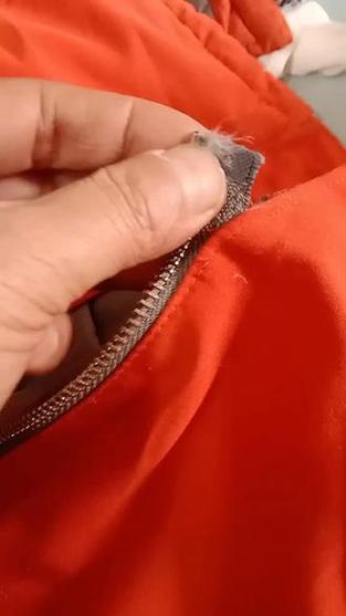 羽绒服双拉链坏了图标