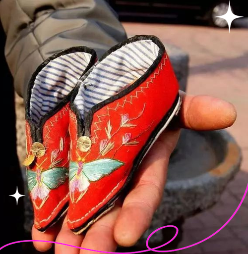 女式皮鞋图标