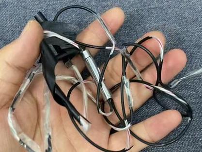 耳机线外皮破了能用吗图标