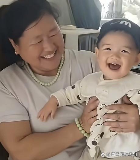 《小伟的妈妈》全文阅读图标