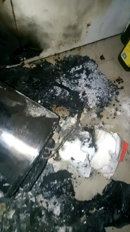 电饭煲爆炸前兆图标