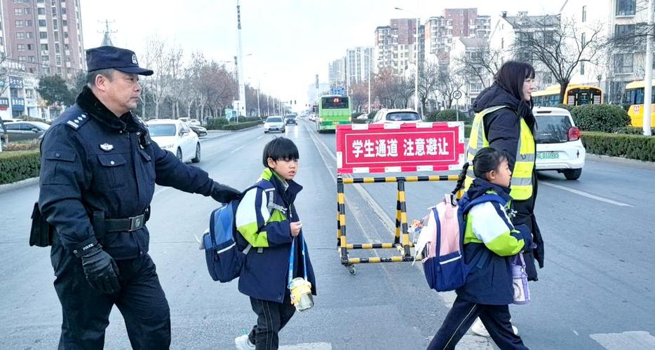 学校安全教育平台怎么设置密码图标