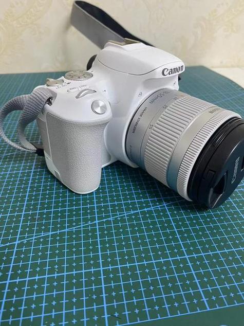 佳能200d一代