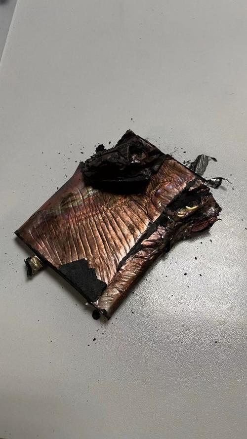 手机电池爆炸威力有多大图标