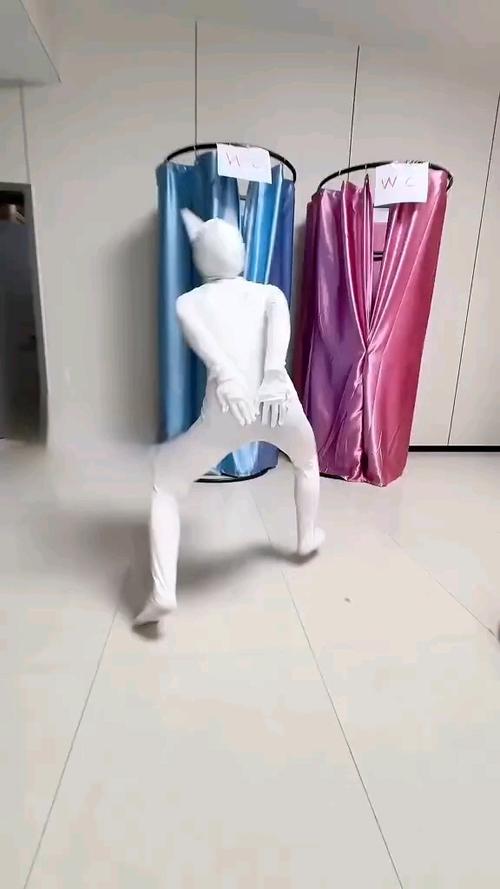 节奏盒子女生拉肚子图标