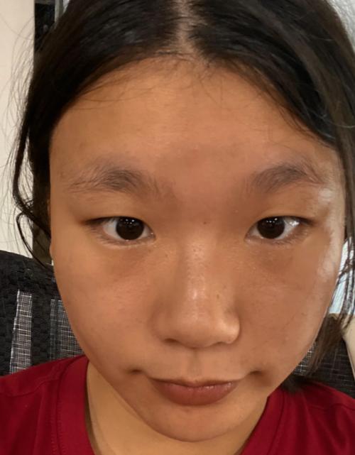 在阳光下很白室内很黑的皮肤图标