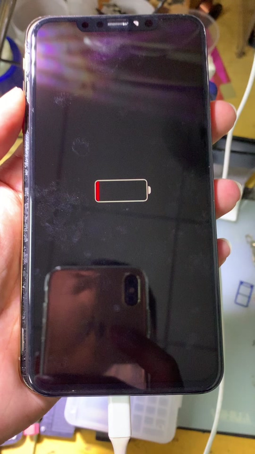 iphone放太久充不进电图标