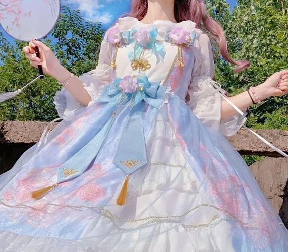 正版lolita一套多少钱截图