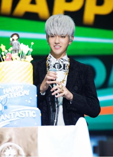 吴亦凡生日会
