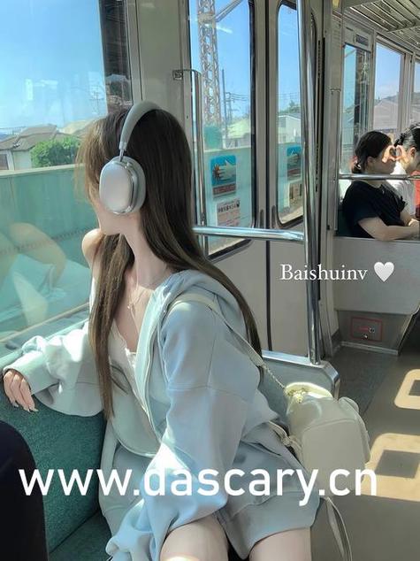 重生少年猎美破解版截图