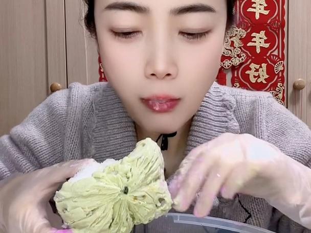 播放吃冰块图标