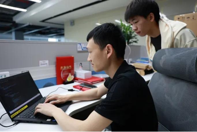 电脑怎么禁止软件联网图标