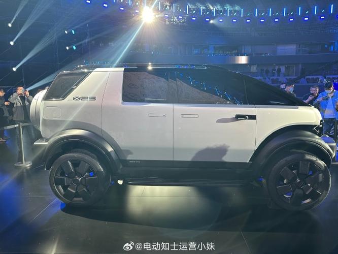 CAR是什么牌子汽车图标