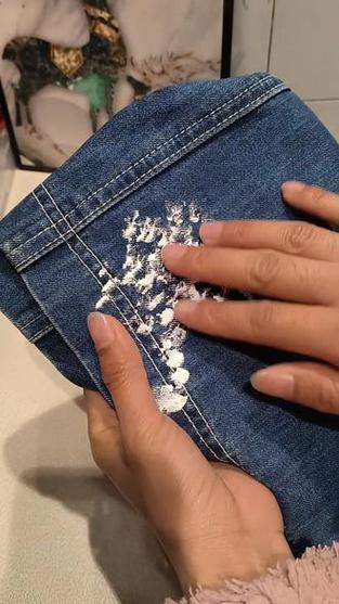 衣服上沾到结构胶能去除吗图标