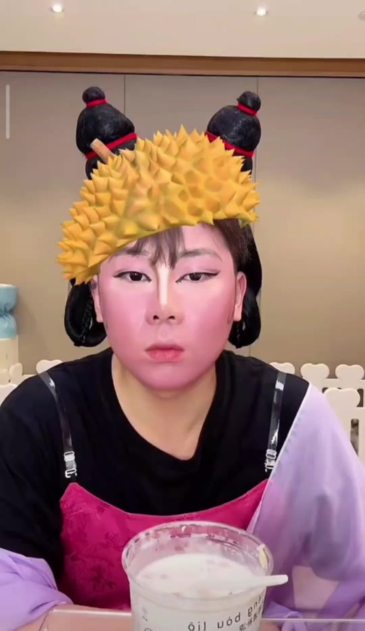 黄豆敬礼表情包图标