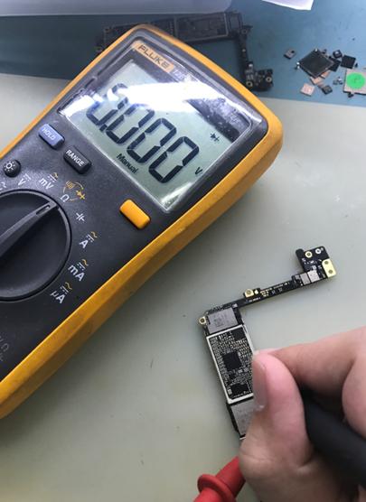 苹果7进水了还能修吗游戏截图