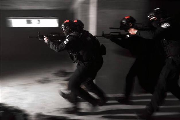 特警五人战术小组配置截图