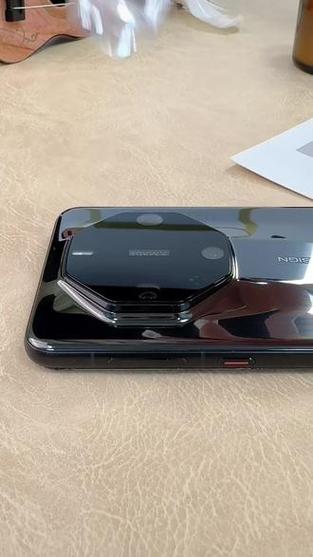 华为mate60RS需要贴膜吗图标