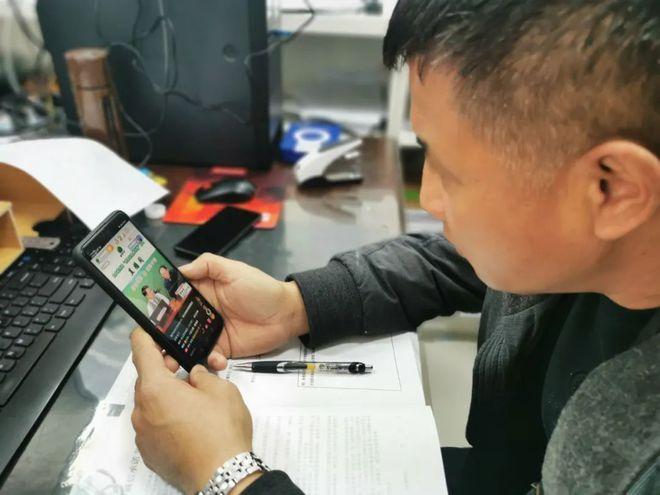 没带银行卡可以异地办银行预留电话图标