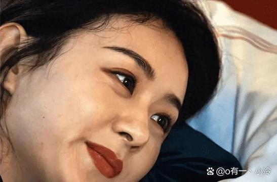 美颜相机遮挡人的脸部图标