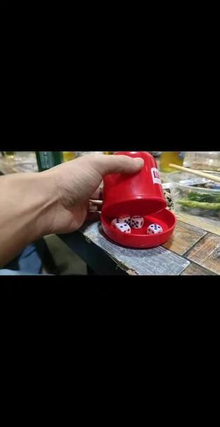 摇骰子劈图标