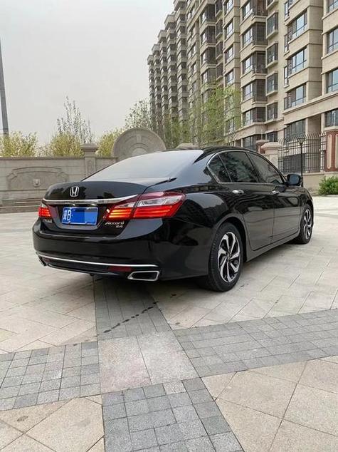 雅阁9代图标