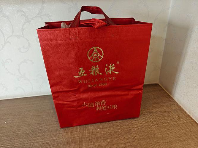 五粮液澳门回归18周年纪念酒图标