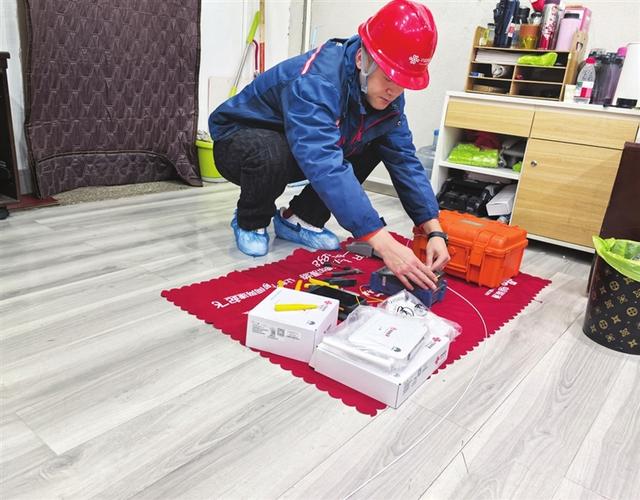 右上角网络显示E图标