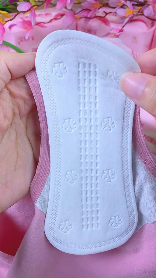 内裤里垫卫生巾截图