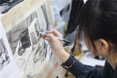 画画兼职一个月多少钱图标