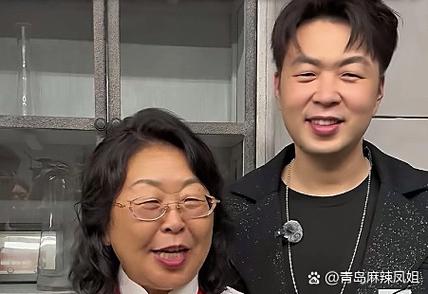 奇怪的夜晚导演是谁图标